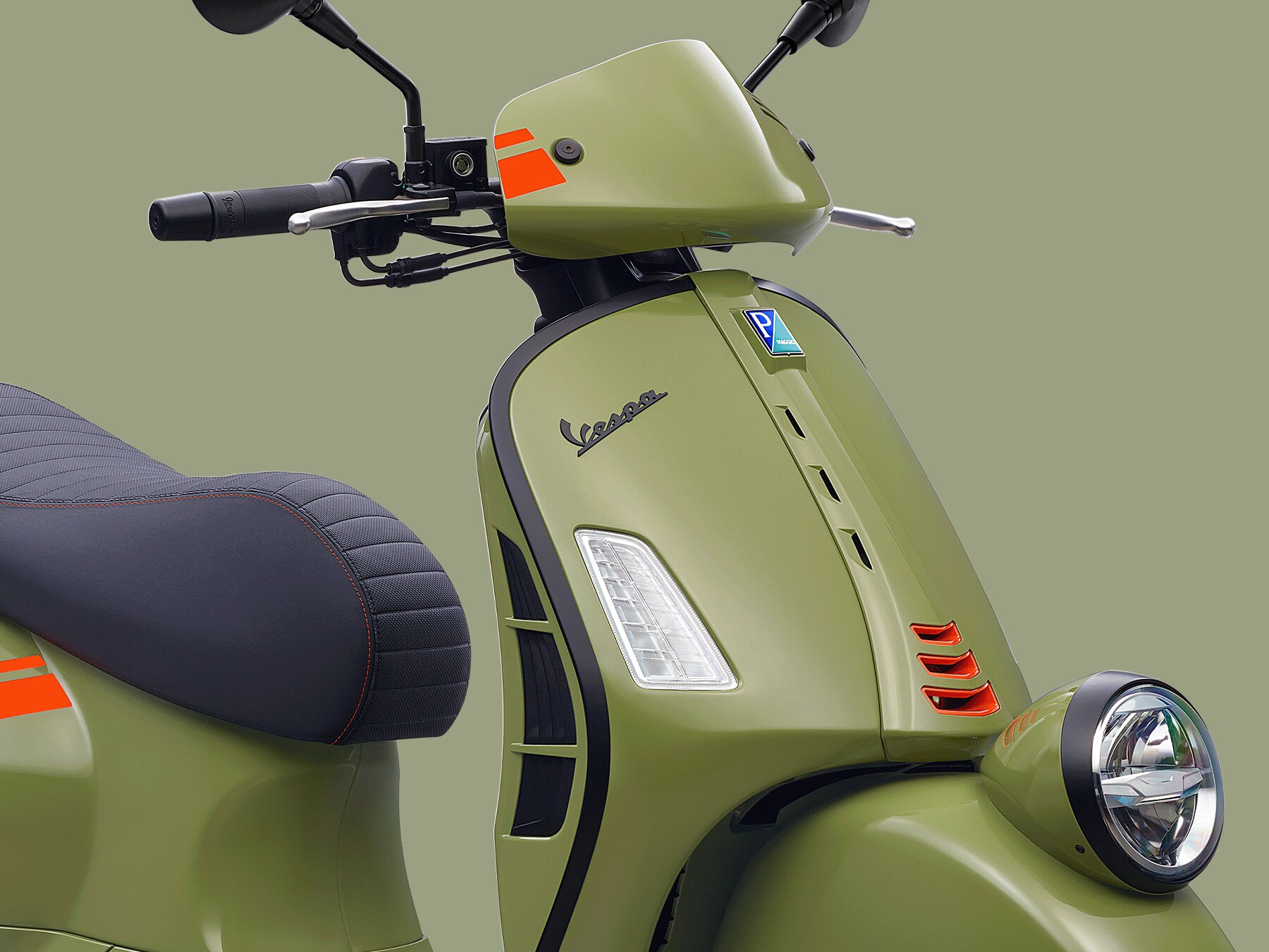 Vespa GTV 300：価格、燃費、カラー