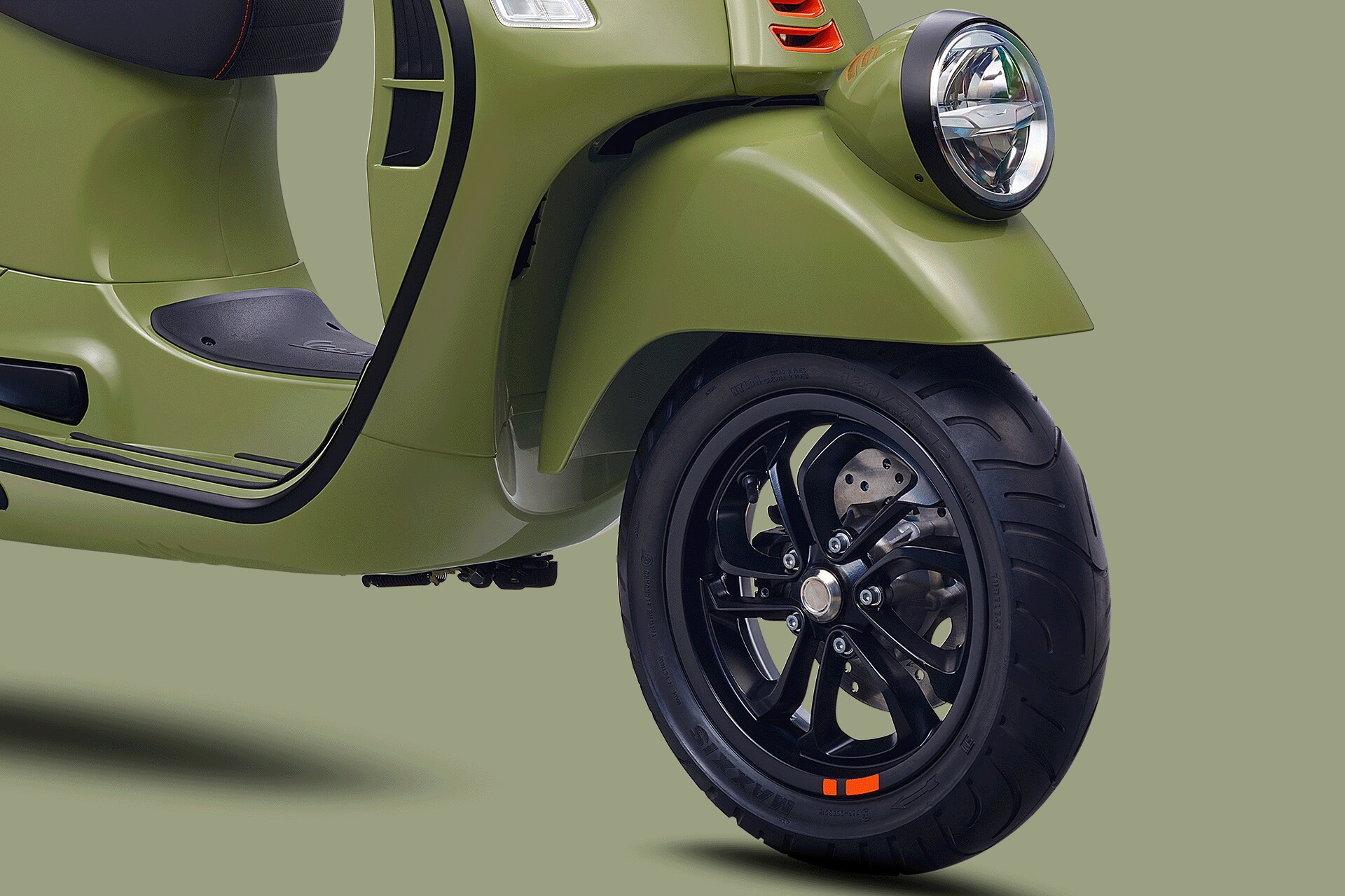 Vespa GTV 300: price, consumption, colors