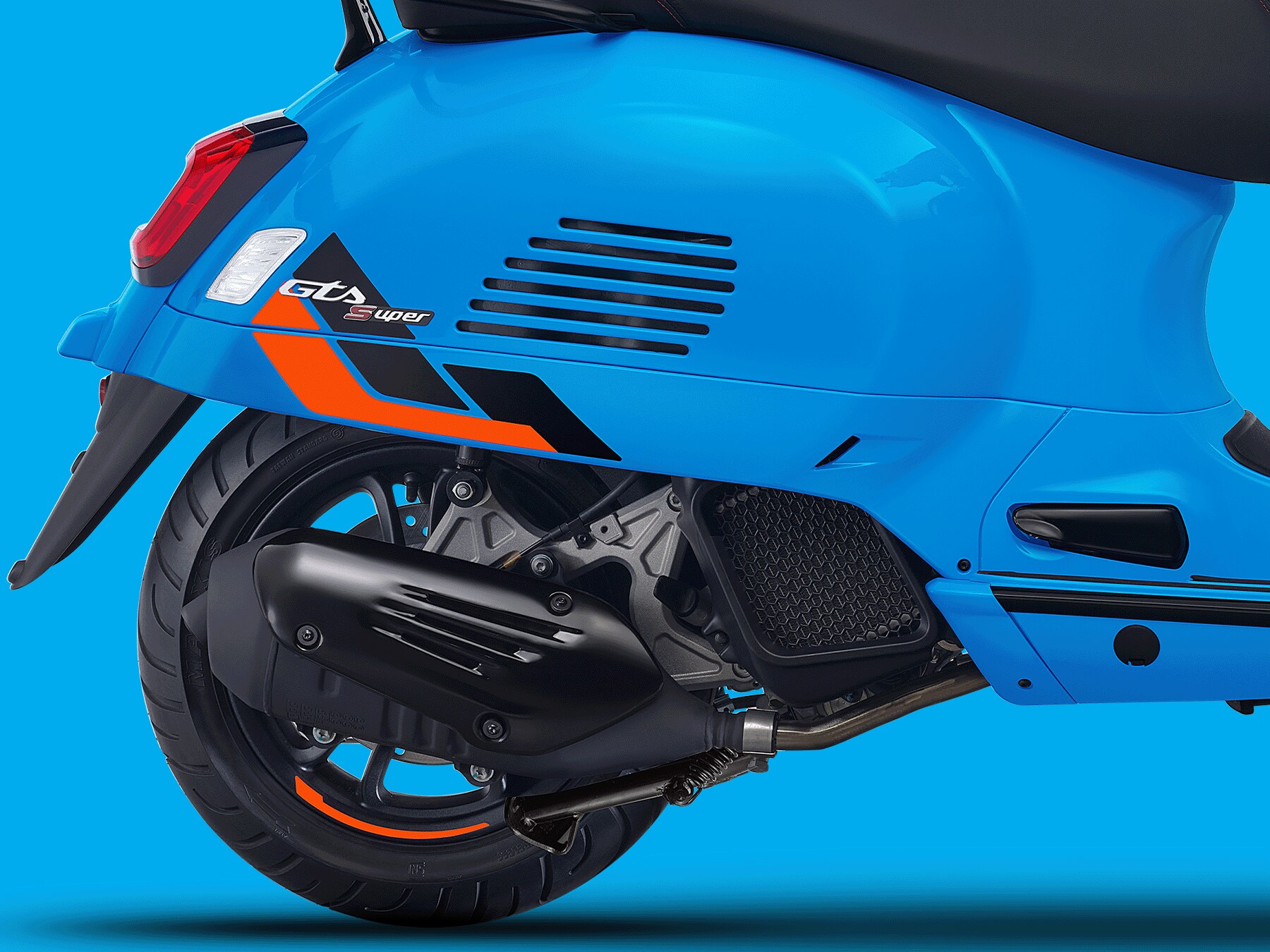 Vespa GTS SuperSport 300: price, consumption, colors