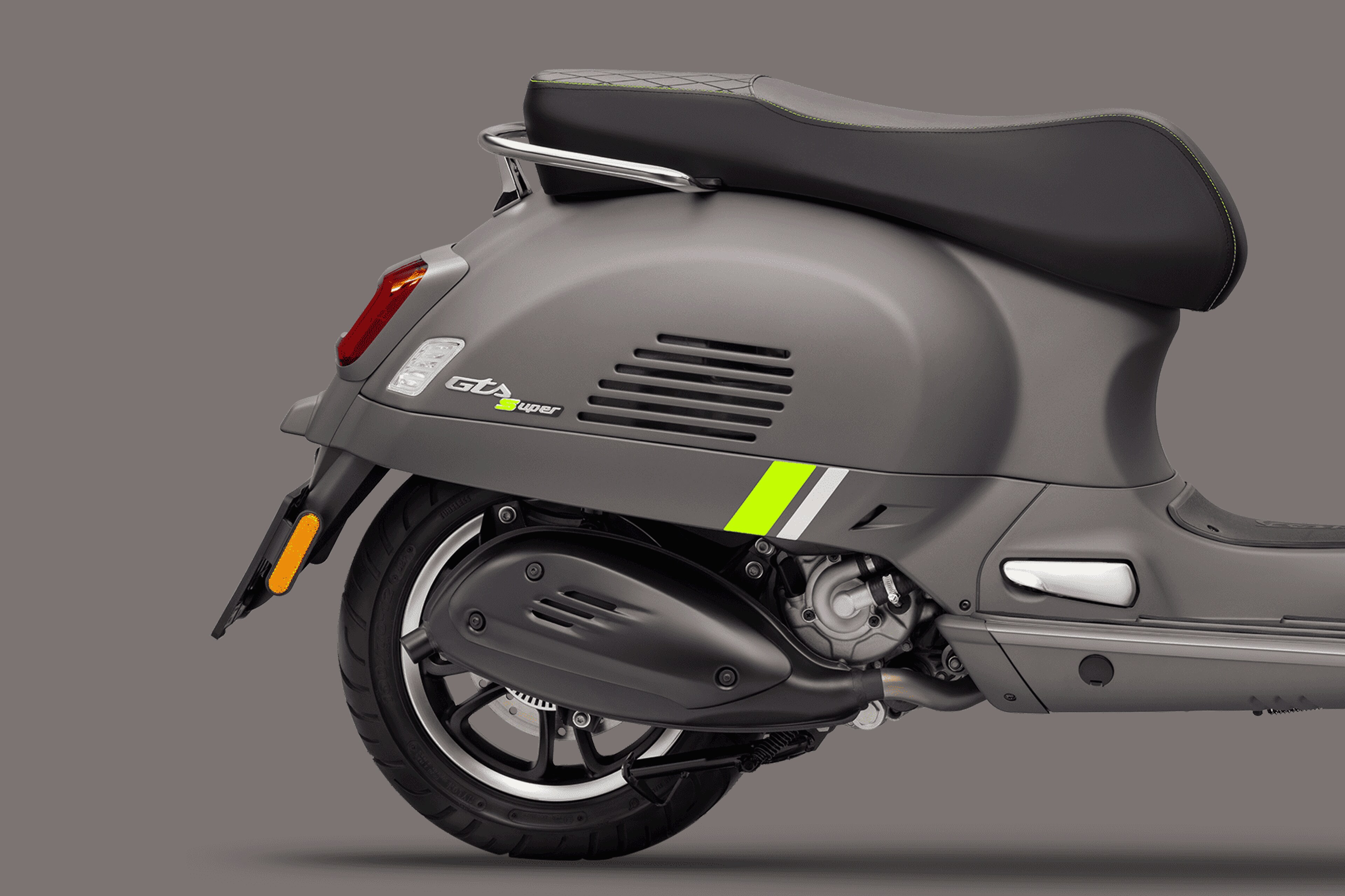 Vespa GTS SuperTech 300: price, consumption, colors