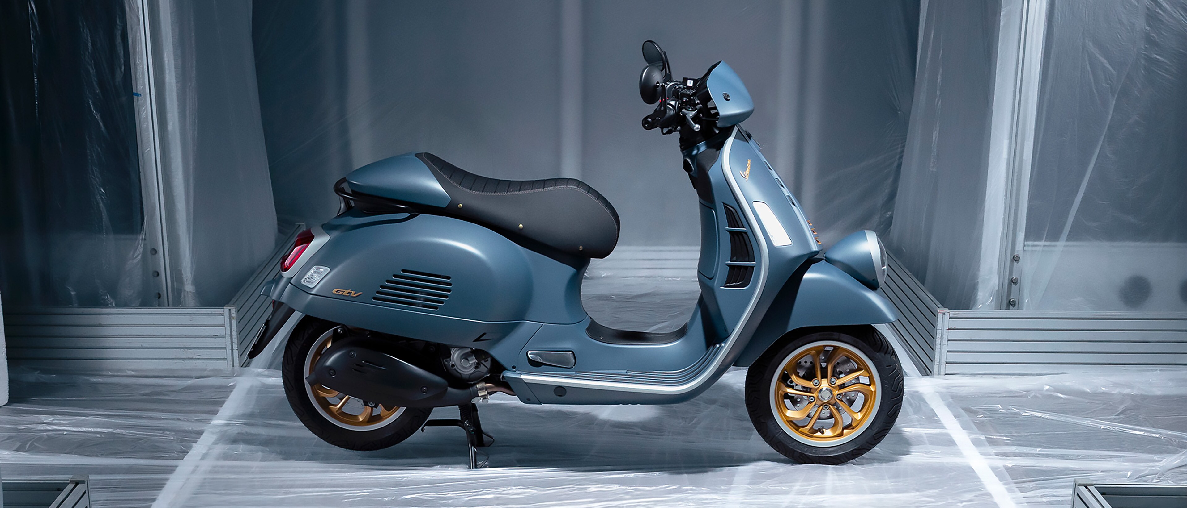 Vespa Piaggio, an Italian style icon since 1946 | Vespa.com