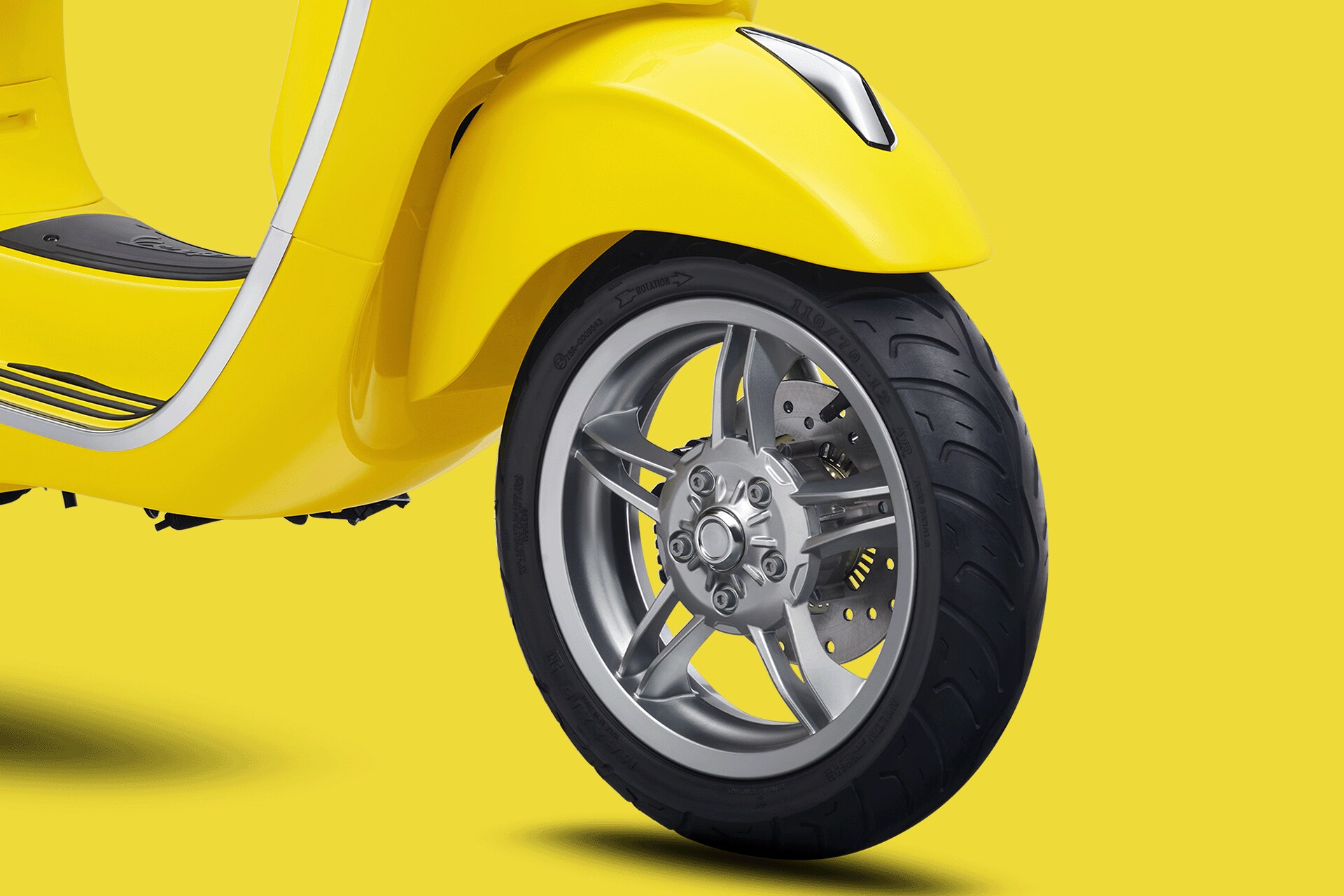 Vespa Primavera 150: harga, konsumsi, warna