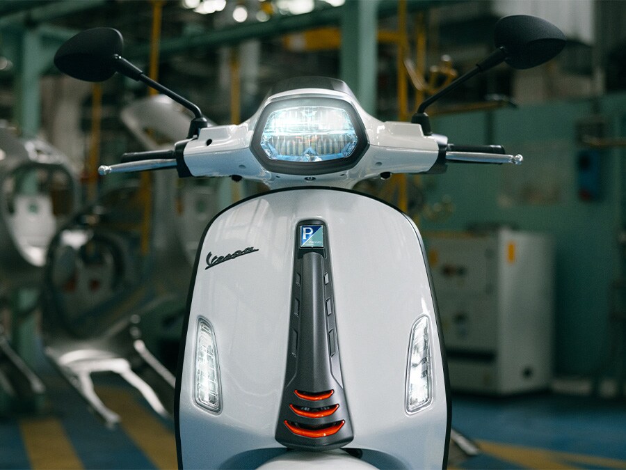 Vespa Piaggio, ícone do estilo italiano desde 1946 | Vespa.com