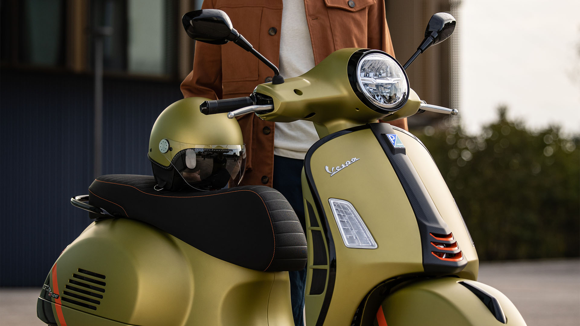 MY24 GTS Super Sport 300 - SAVE $600 | Vespa AU