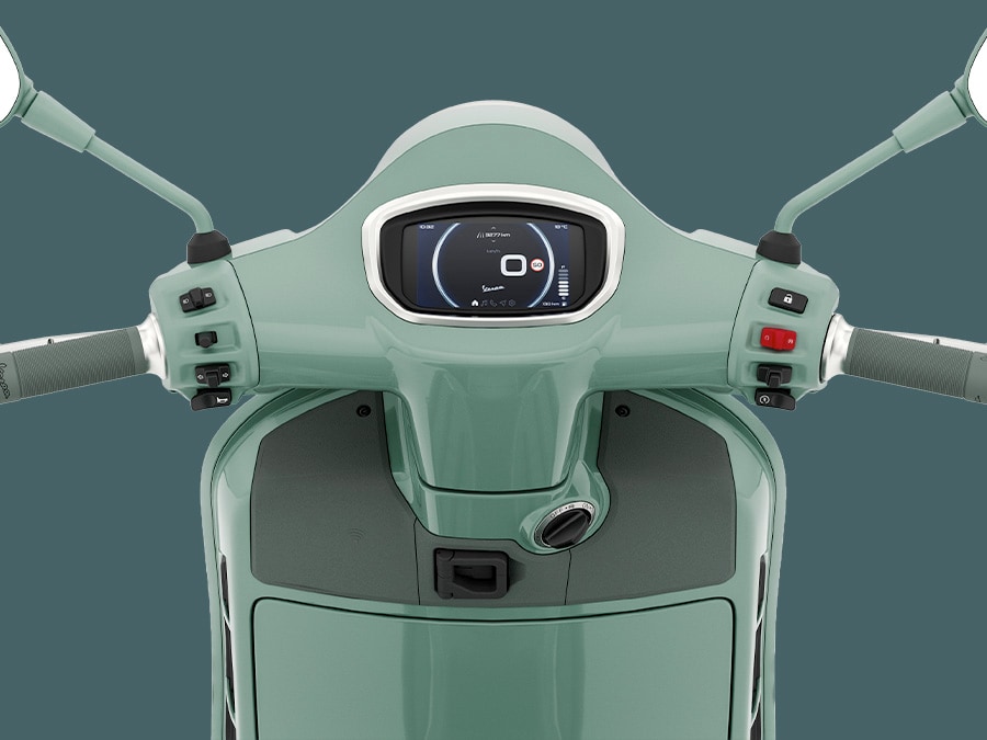 Vespa GTS 80th 310: price, consumption, colors