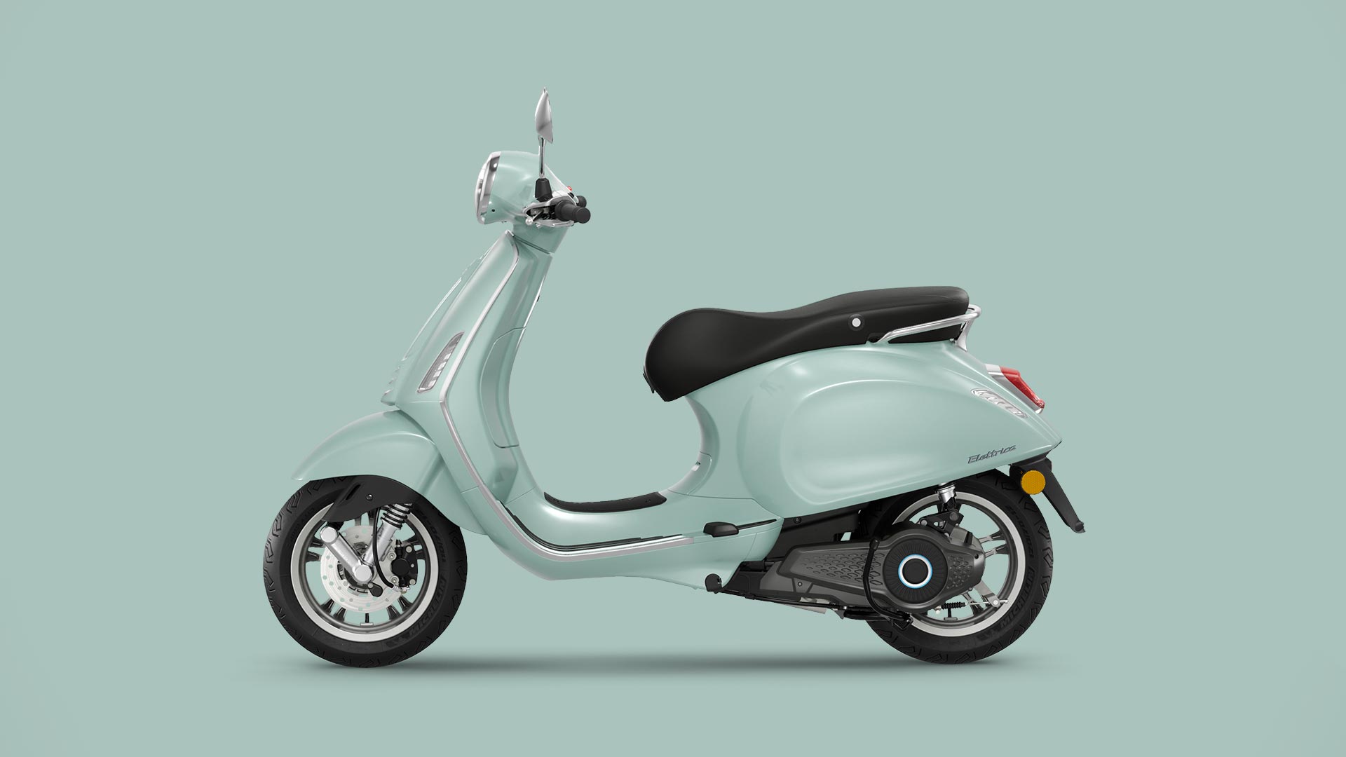 Vespa Electric Range: long-range urban scooter | Vespa UK