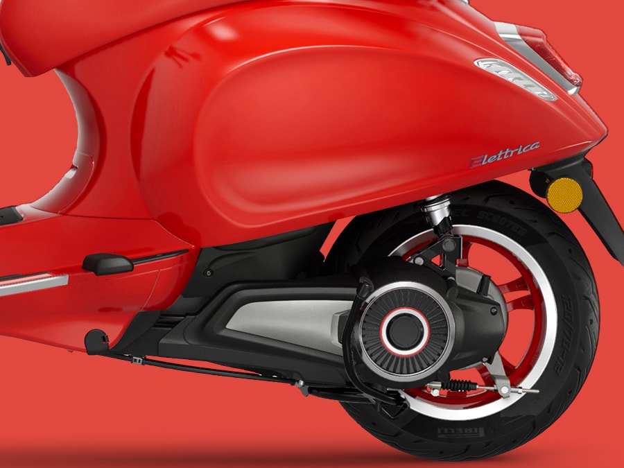 Primavera RED Elettrica 70: price, colours, specs | Vespa EN