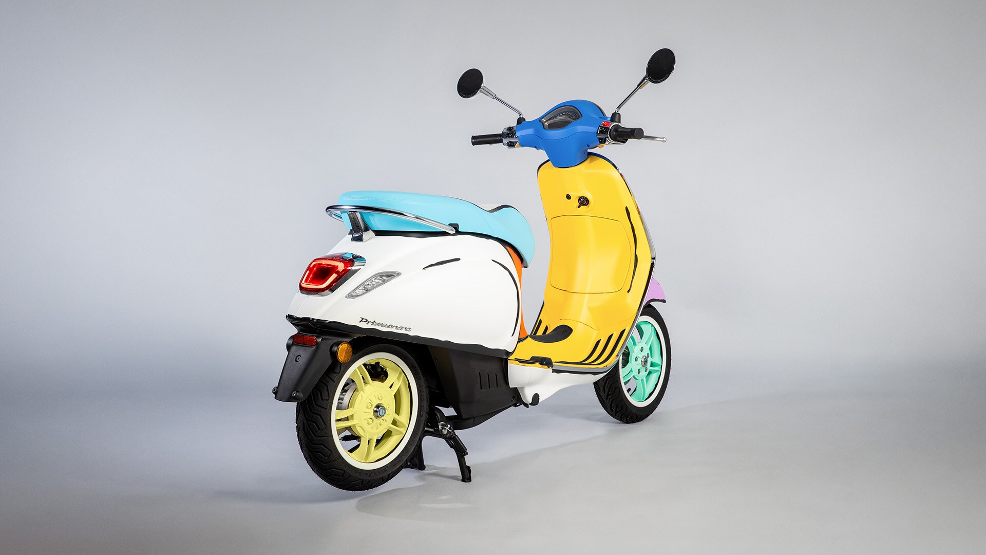 Vespa Primavera "Unique Edition" Special Olympics | Vespa PH